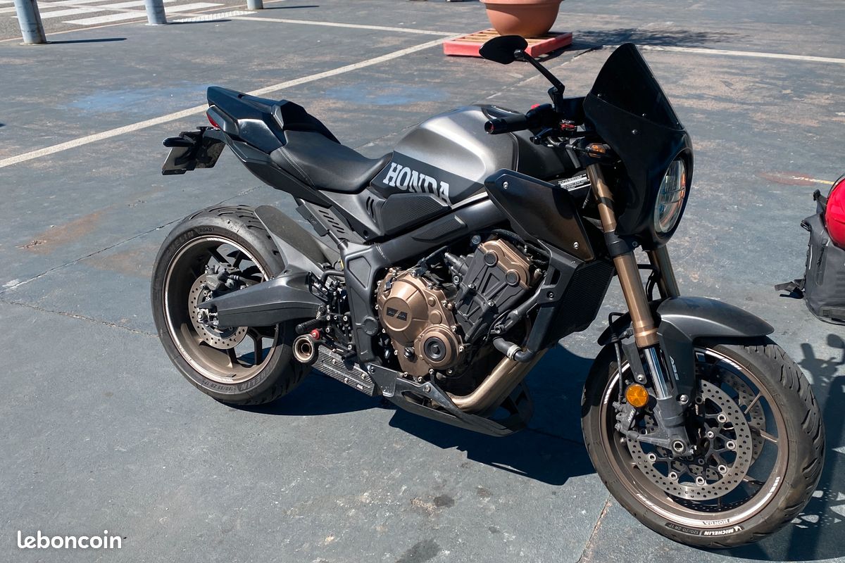 Honda CB650R 2020 95 ch - Motos