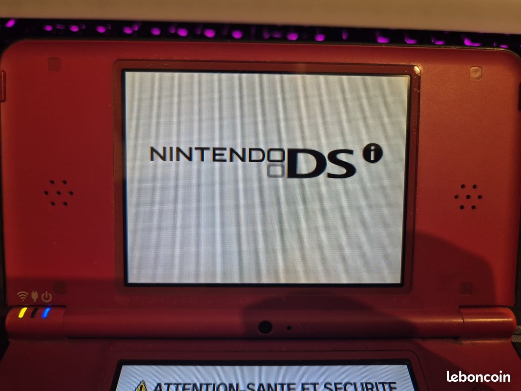 Nintendo DSi XL 25e Anniversaire Super Mario Rouge - Consoles