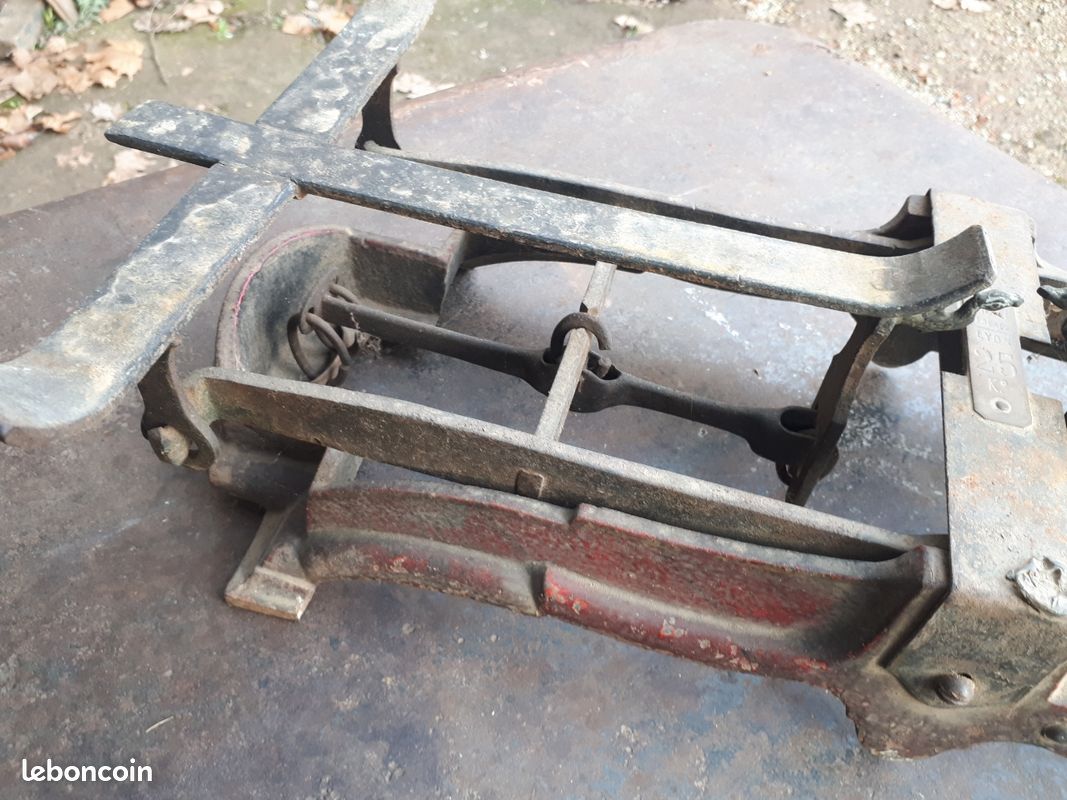 Grande balance ancienne 25 kg – Falco Frères Lyon – balance de commerce ...