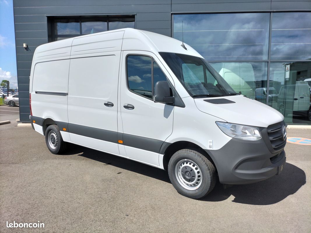Mercedes-Benz Sprinter 317 Fourgon 37 3,5T Pro - Utilitaires