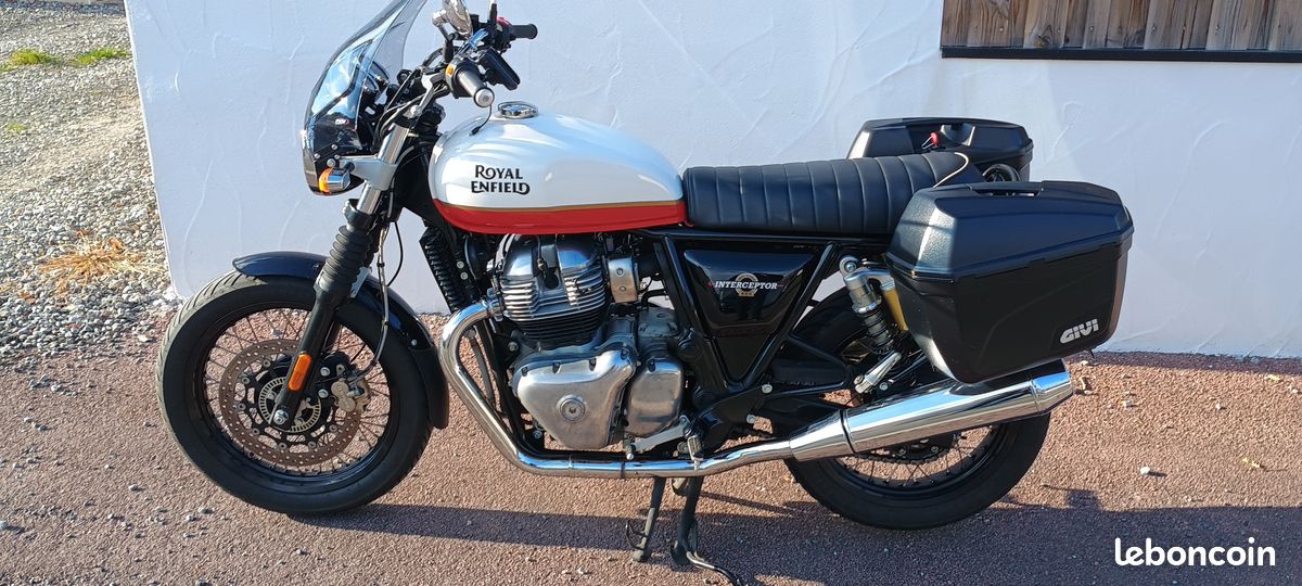 Royal Enfield Interceptor 650 2022 - Motos
