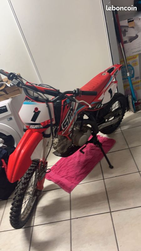 150 smx apollo - Motos