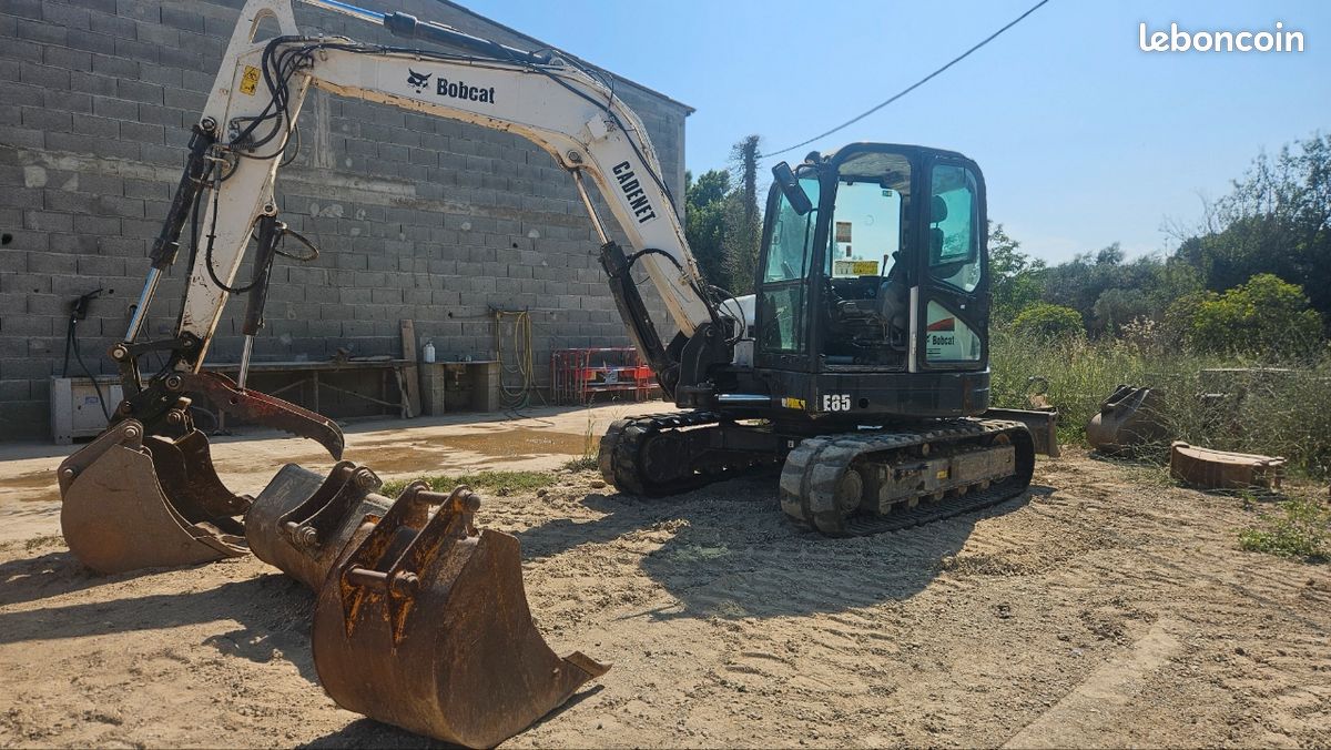 Pelle 8t bobcat e85 - BTP - Chantier gros-oeuvre