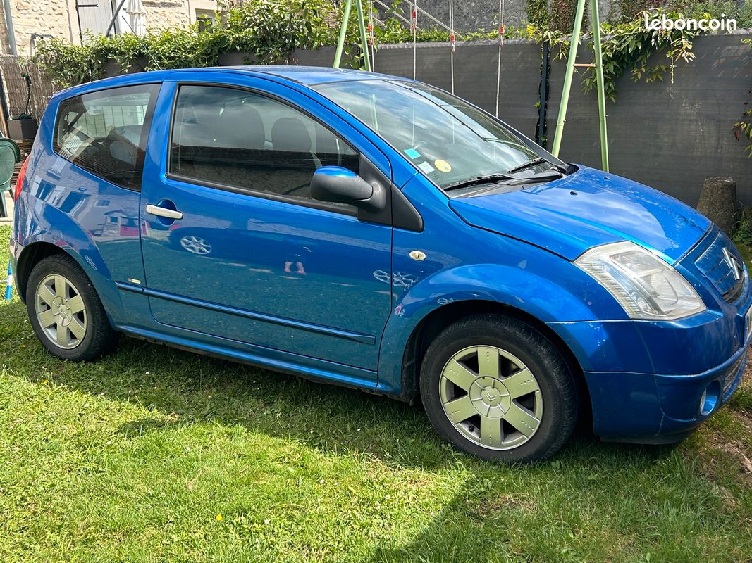 C2 1.4 hdi - Voitures