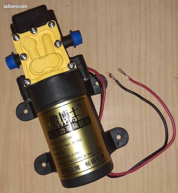 Pompe étanche 12V 3A 6bar 6l/min av pressostat NEUVE - Équipement ...