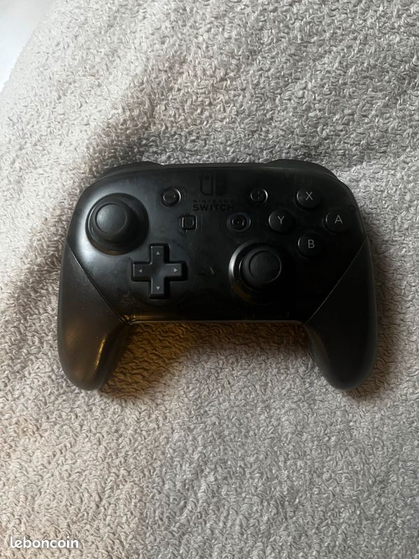 Manette pro switch - Consoles