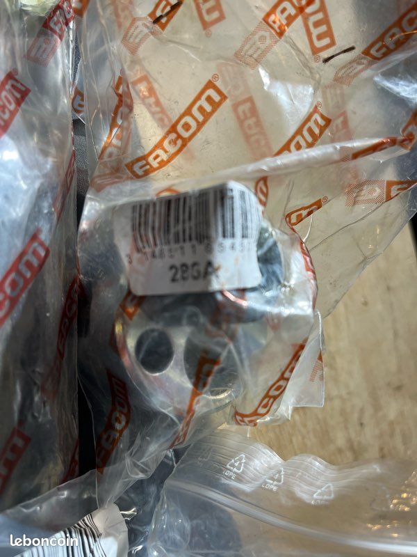 Facom jeux extracteur goujon . Neuf - Bricolage