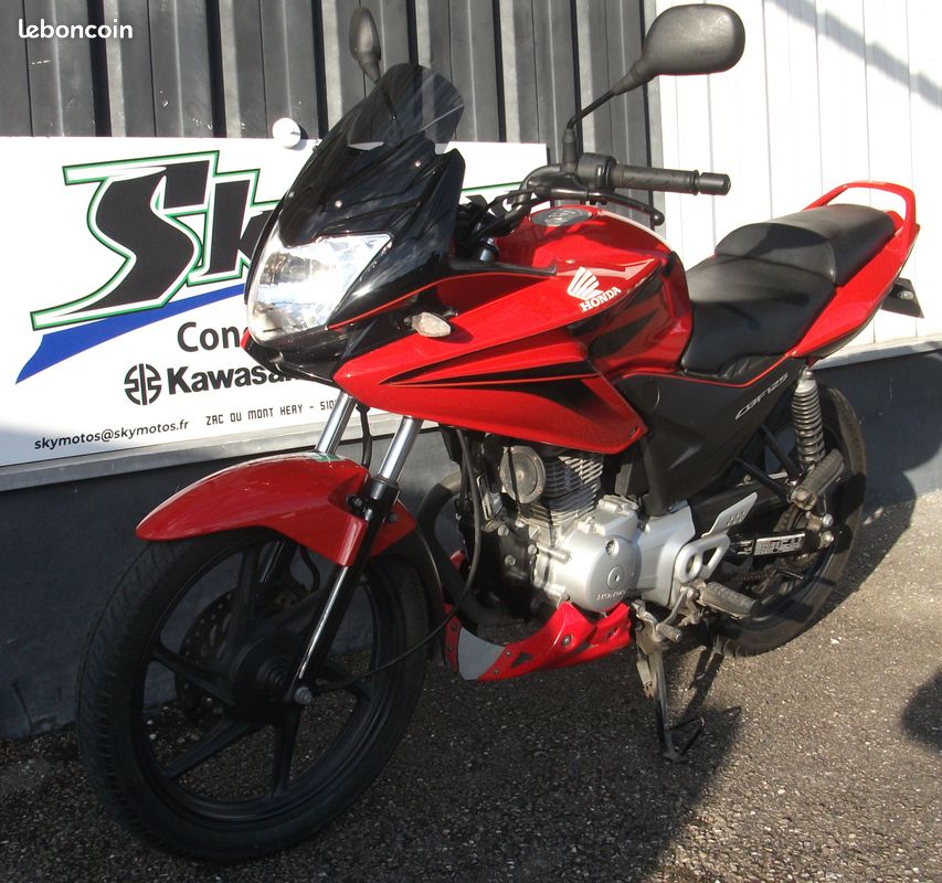 Honda CBF125 - Motos