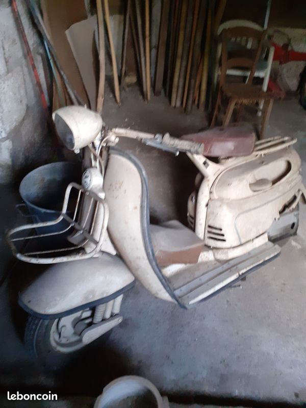 Moby scooter - Motos