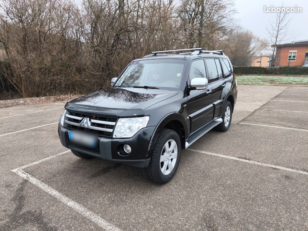 Pajero 3.2DID BVA TOUTES OPTIONS - Voitures