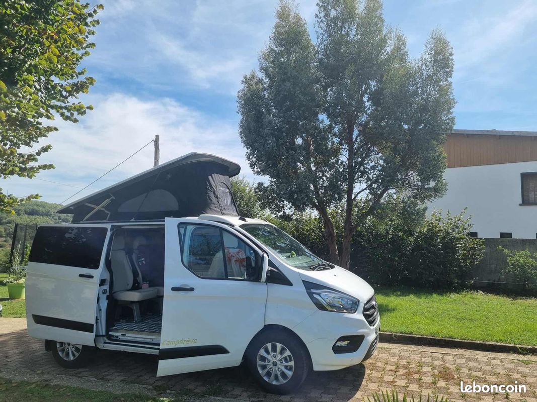 Van fourgon aménagé Ford transit custom ' Cap Coast' - Caravaning