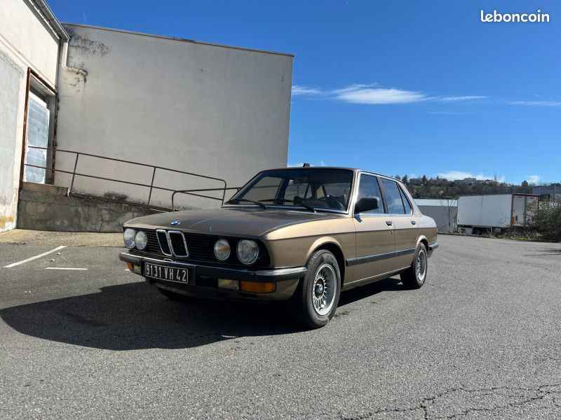 Bmw SERIE 5 528 I E28 2.8 L 185 CH L6 - Voitures