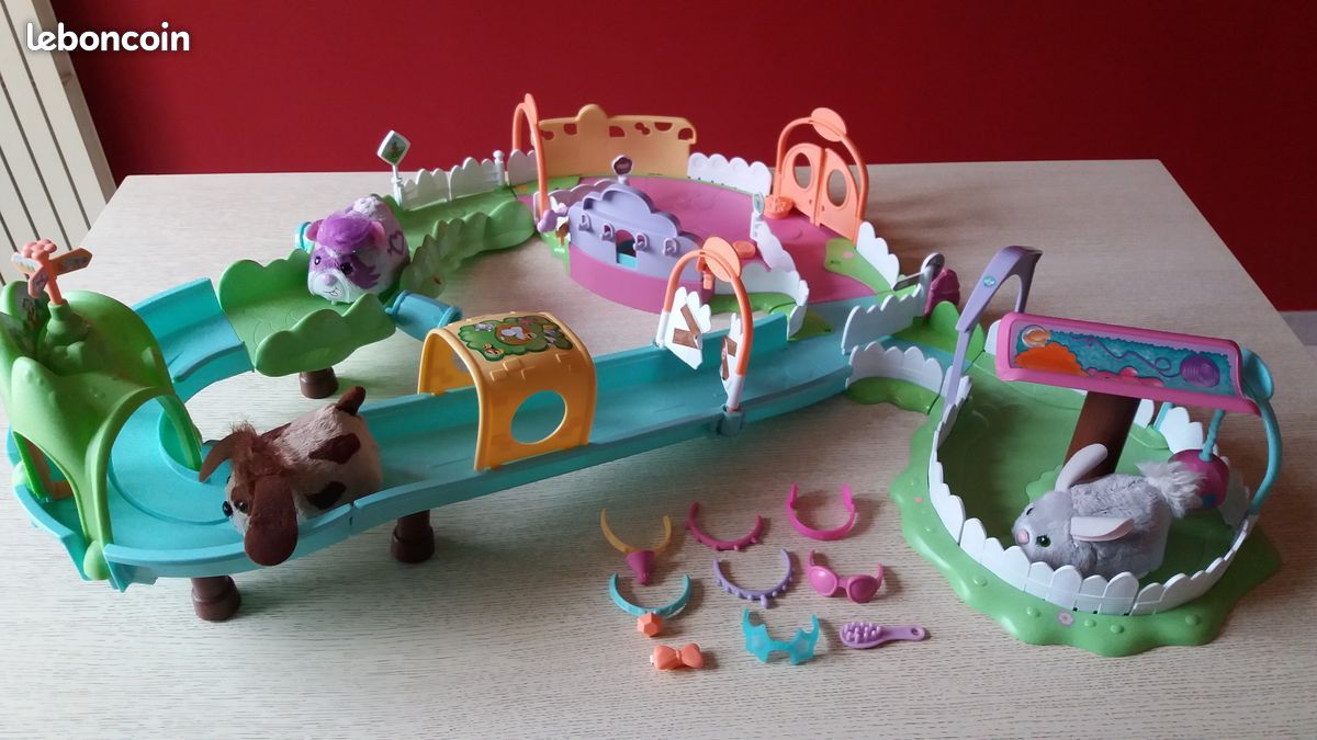 Circuit avec 3 Zhu zhu Pets Hamster - Jeux & Jouets