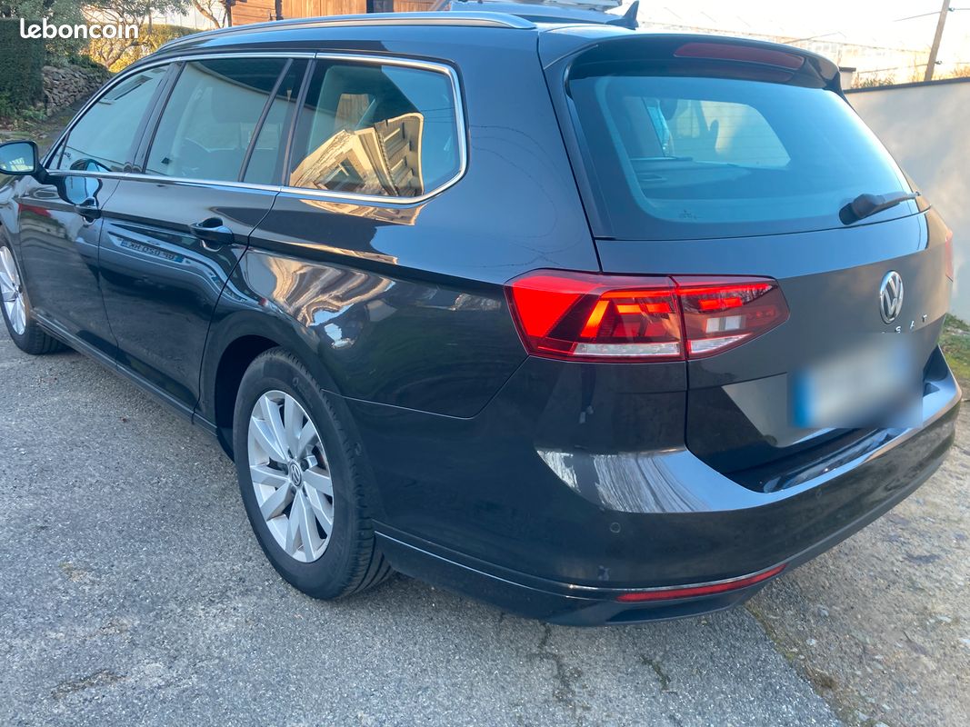 Volkswagen Passat 2L TDI 150 - Voitures