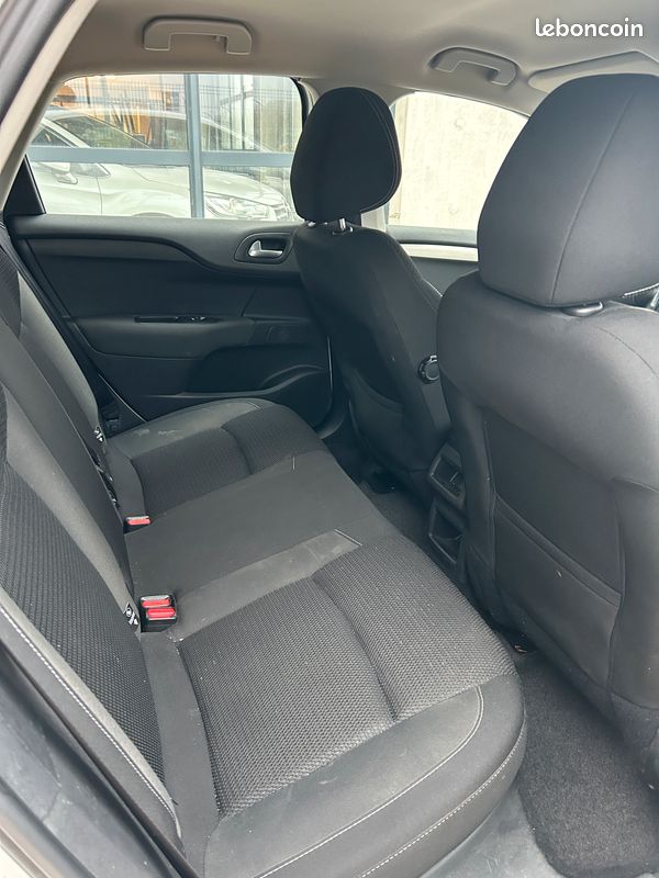 Citroën C4 1.2 PureTech 110ch Millenium - Voitures