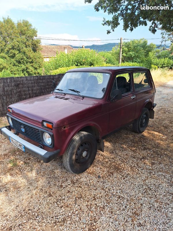 Lada niva - Voitures