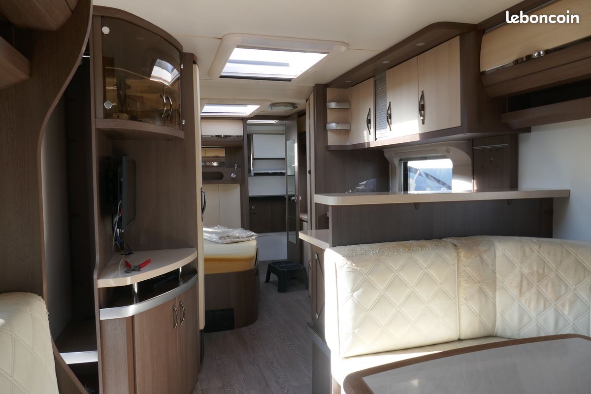 Caravane hobby 660 wfc prestige autonome - Caravaning