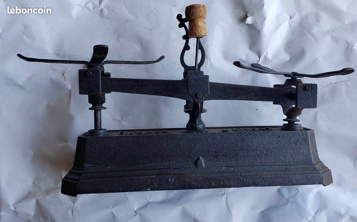 Balance Ancienne - Antiquités