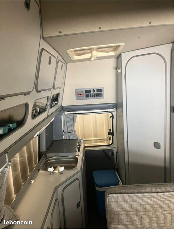 Volkswagen LT28 Florida Westfalia - Caravaning