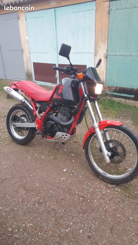 DR 650 DJEBEL super-motard - Motos