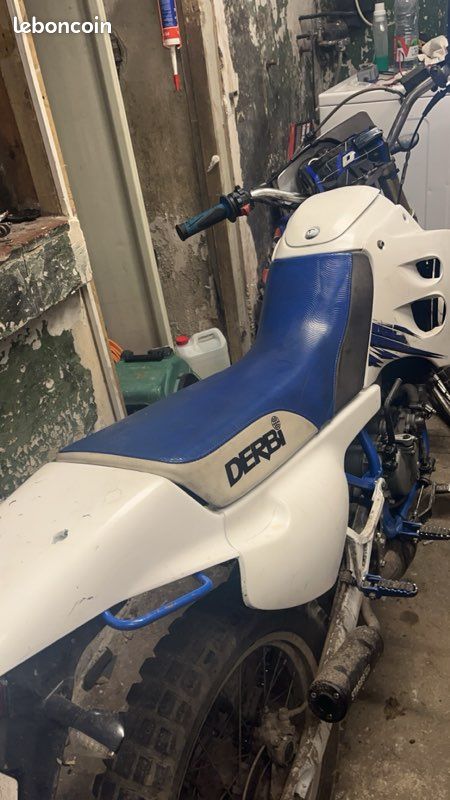 Derbi senda r - Motos