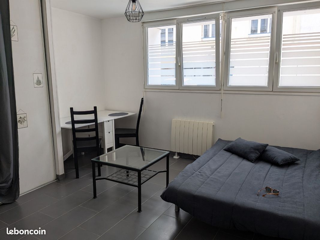 Studio proche université rue de Merville - Locations
