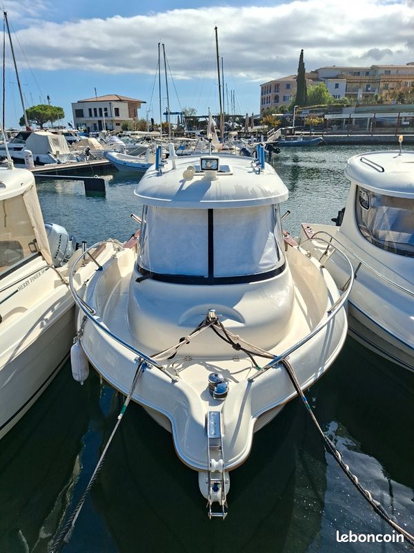 Quicksilver 640 pilothouse - Nautisme