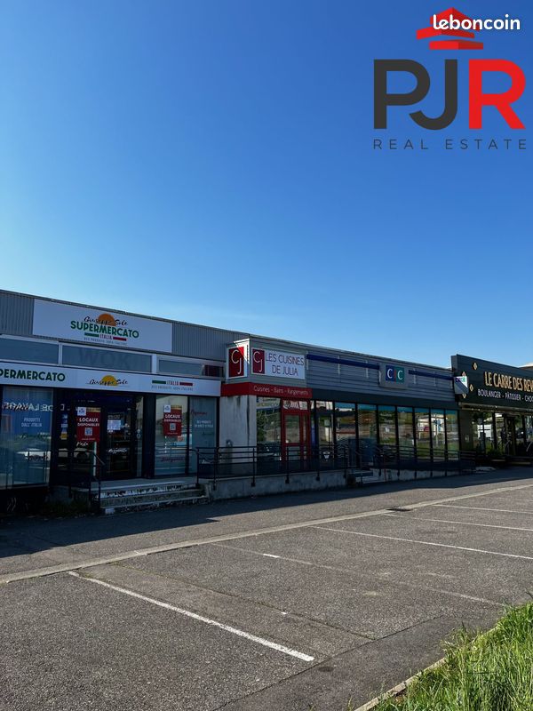 Local 539 m² Houdemont - Bureaux & Commerces