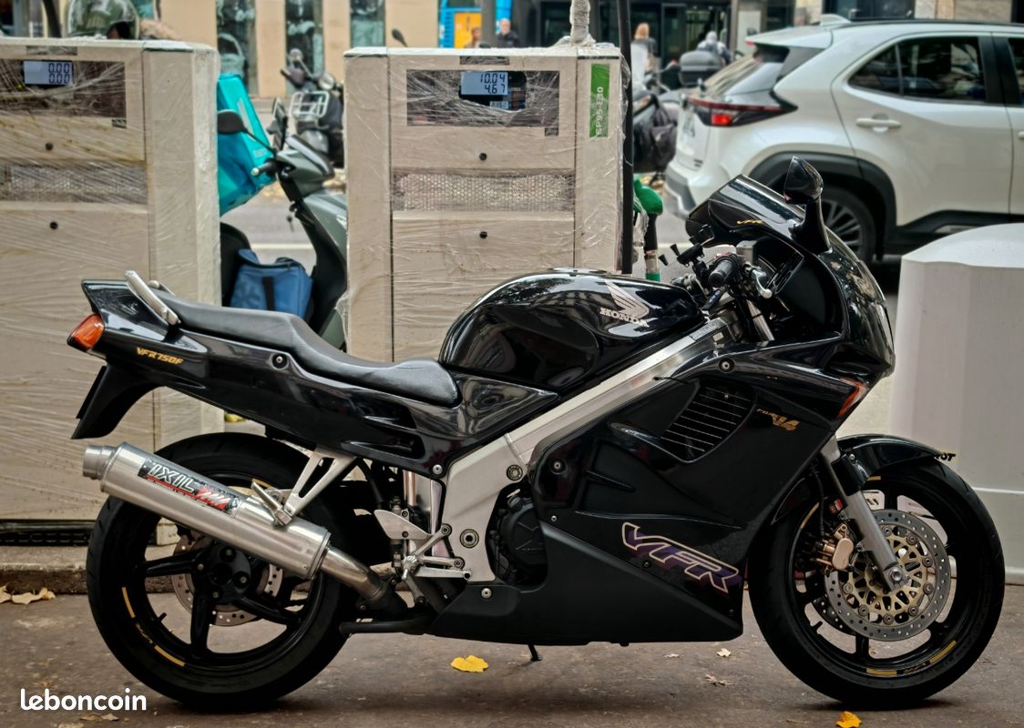 Honda VFR 750 rc 36.2 - Motos