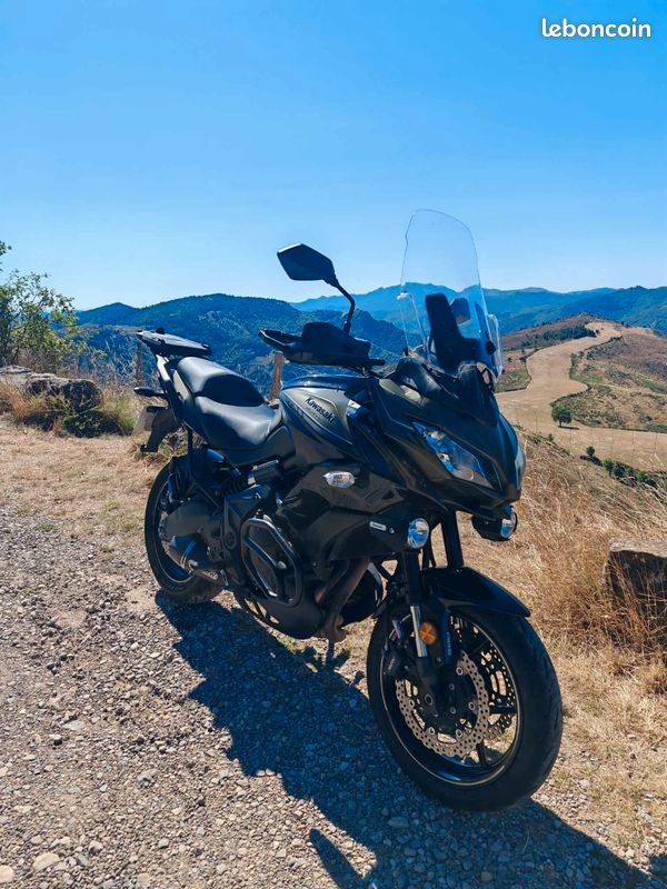 Versys 650 GT - Motos