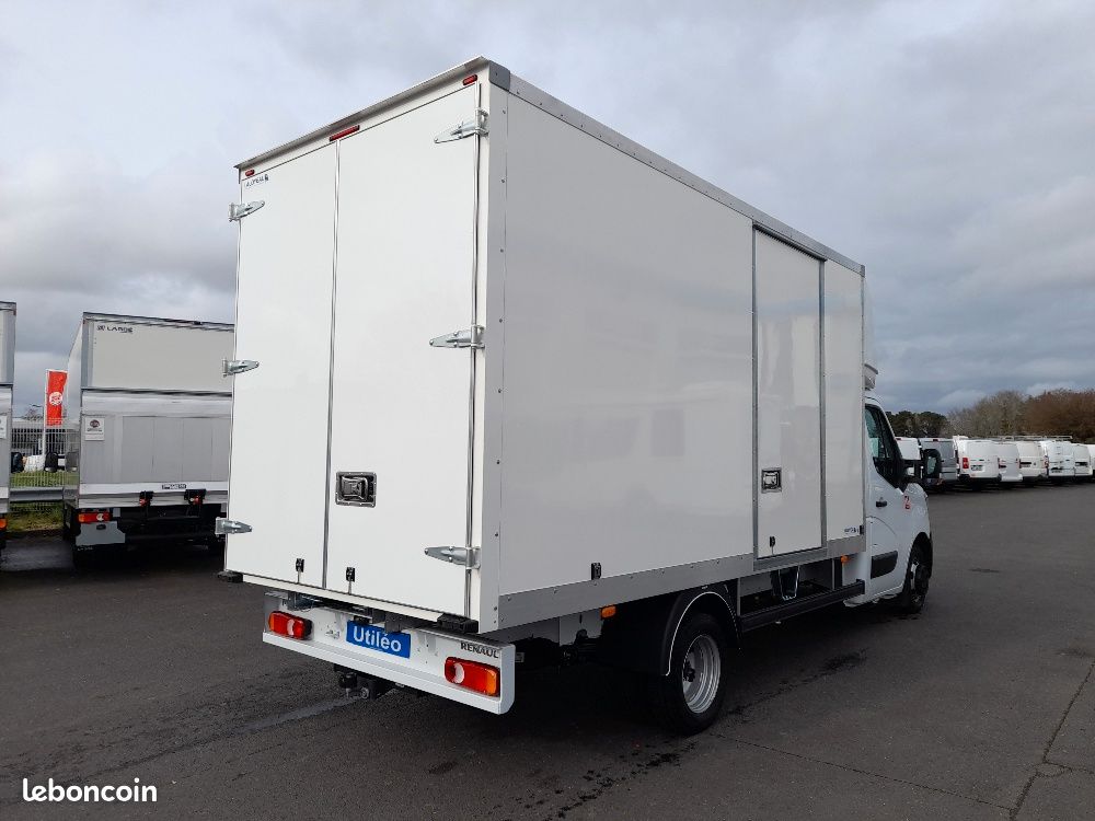 RENAULT MASTER CAISSE 25m3 RJ 3.5 T L4H1 2.3 DCI 165CV - Utilitaires