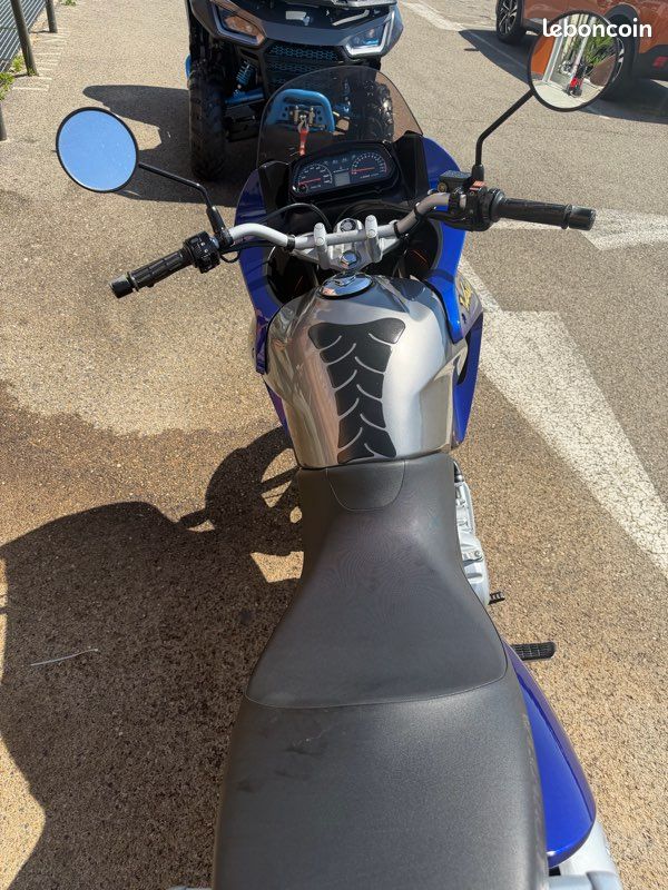 Honda varadero 125cc payable en plusieurs fois - Motos