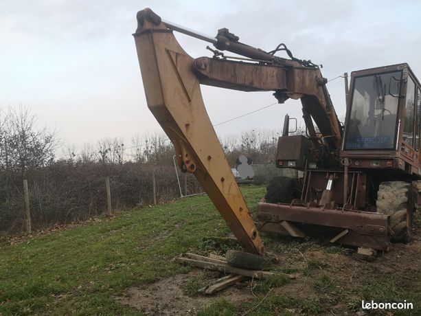 Pelle poclain d'occasion - BTP - Chantier gros-oeuvre - leboncoin