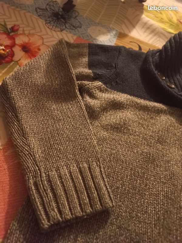 Pull en laine - Vêtements