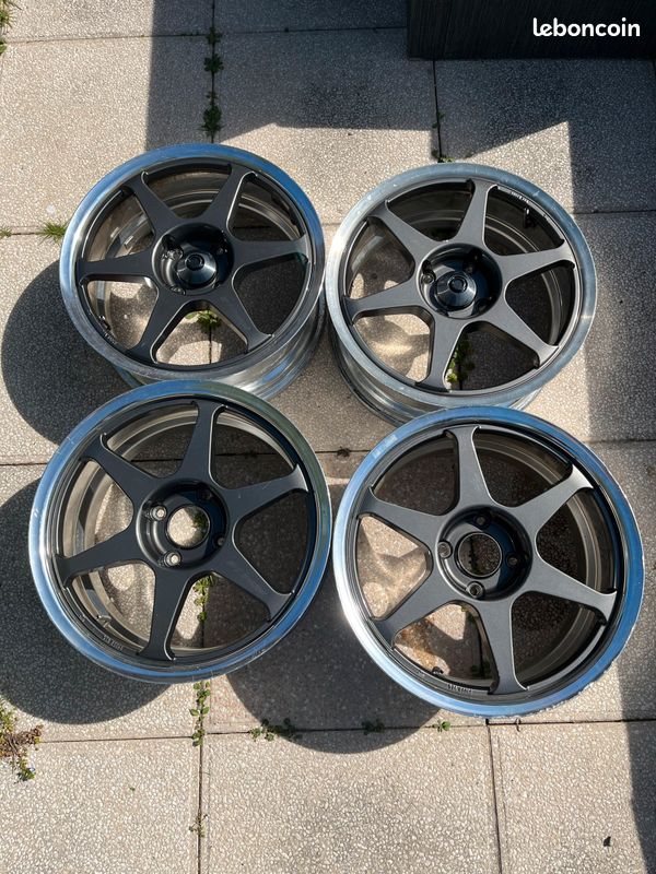 Buddy club P1 Racing 2 - Équipement auto