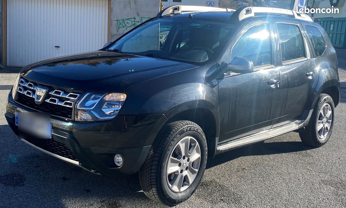 Duster Moteur et Embrayage Neuf - Voitures