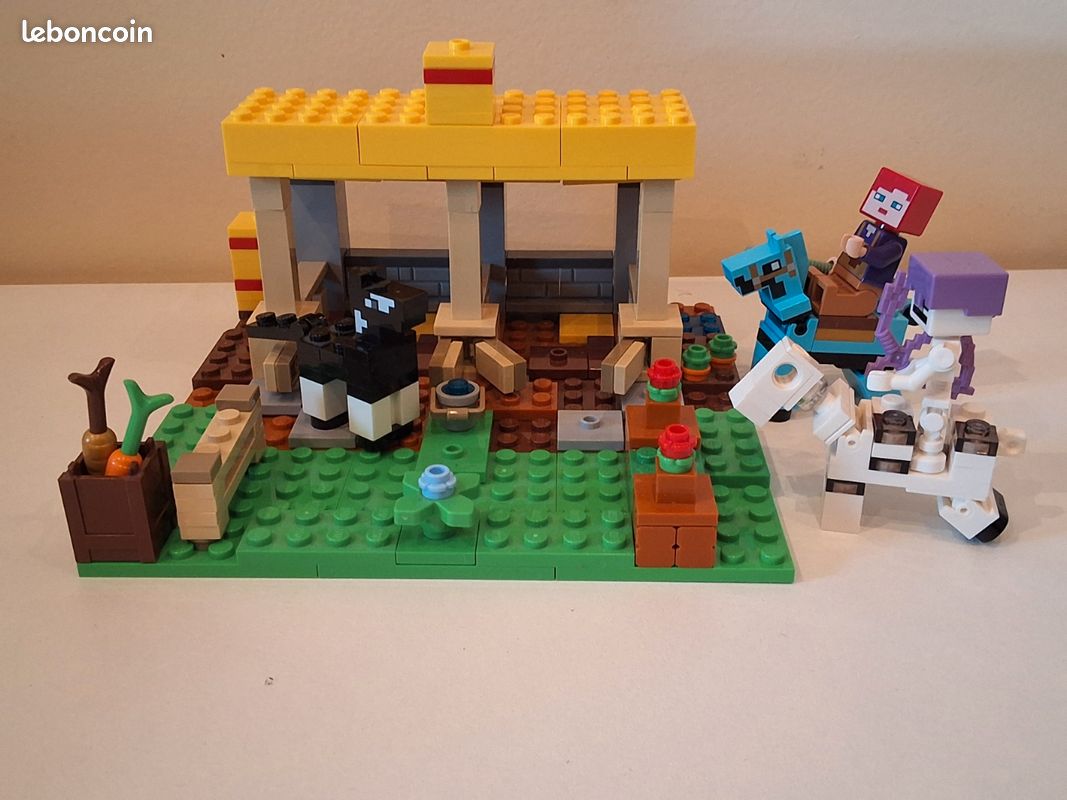 Lego Minecraft - the horse stable - ref 21171 - Jeux & Jouets