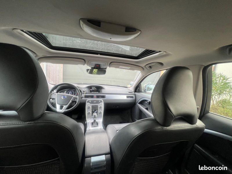 Volvo xc70 d5 AWD Signature édition - Voitures