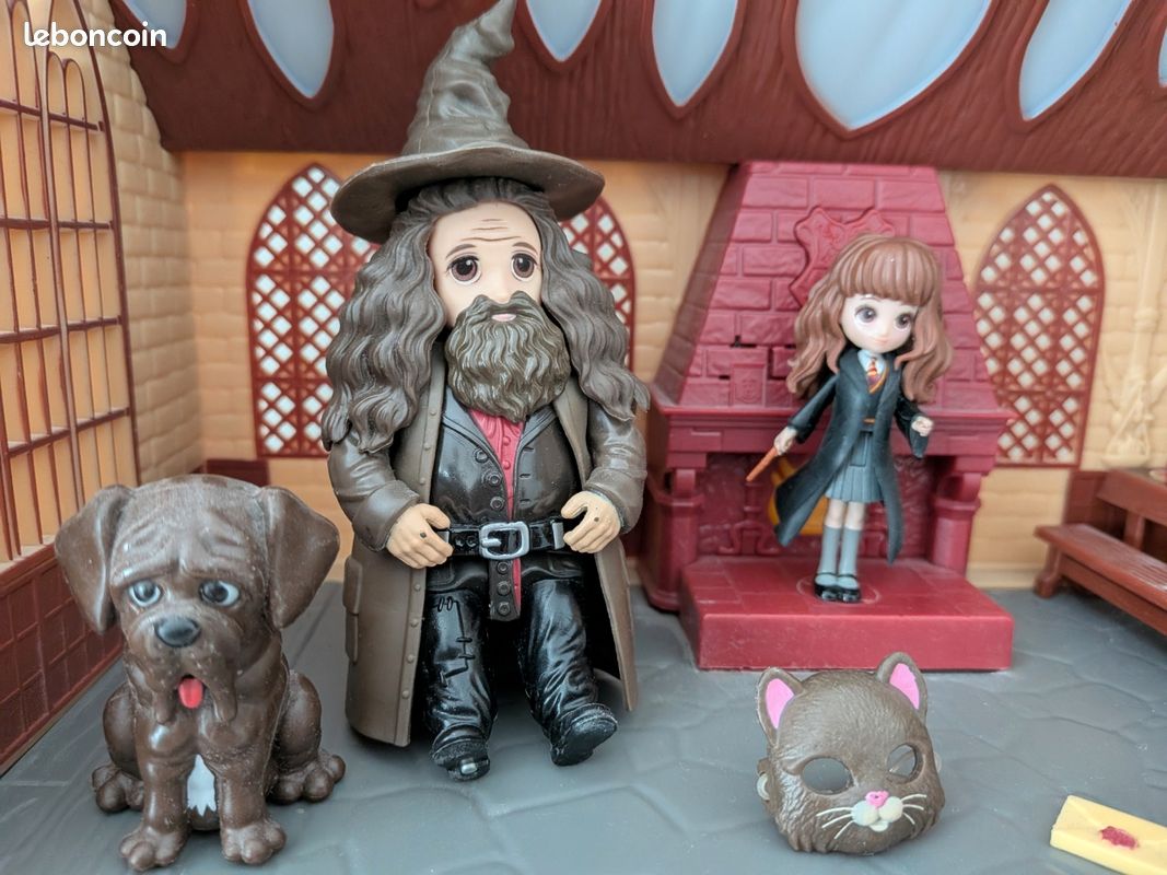 Château Harry Potter et personnages - Jeux & Jouets