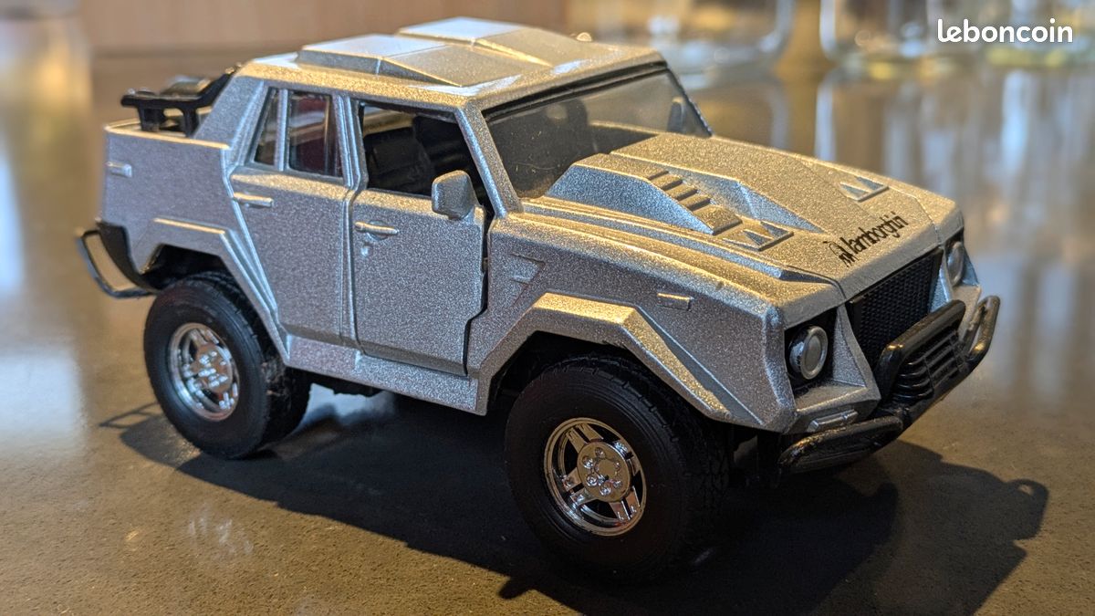 Lamborghini Scale LM 002 - Collection