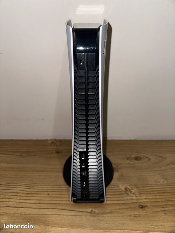 PlayStation 5 Digital Edition – Très bon état (PS5) - Consoles