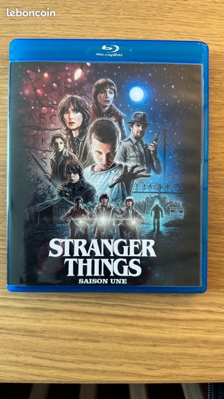 Stranger Things - Saison 1 en Blu-ray - DVD - Films