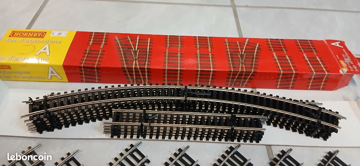 Lot de rails Hornby Jouef HO - Modélisme