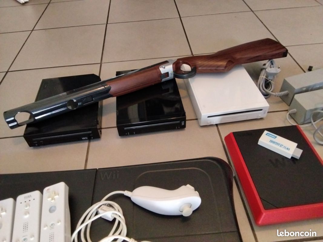 Lot de console Wii +jeux+accessoires tout fonctionnel - Consoles