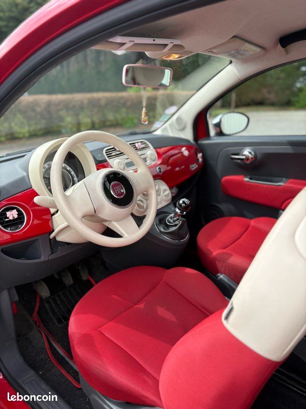 Fiat 500 rouge - Voitures