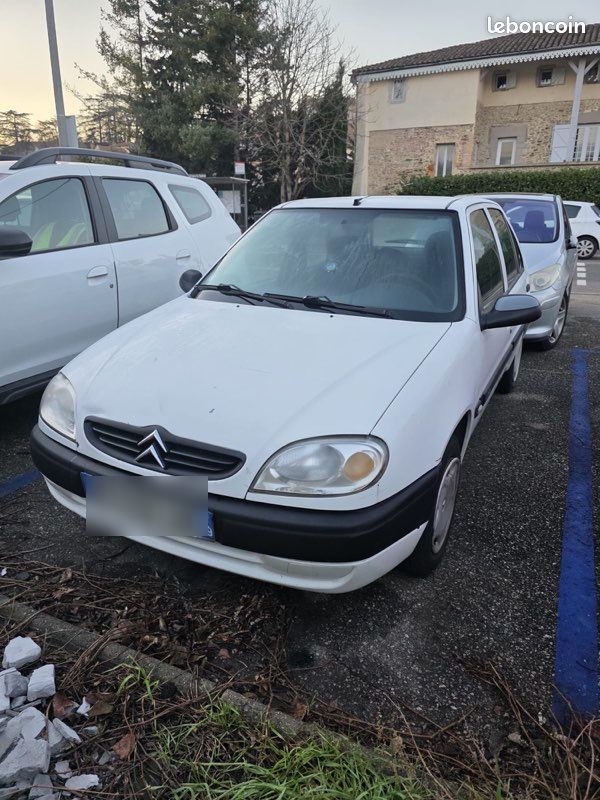 Saxo - Voitures