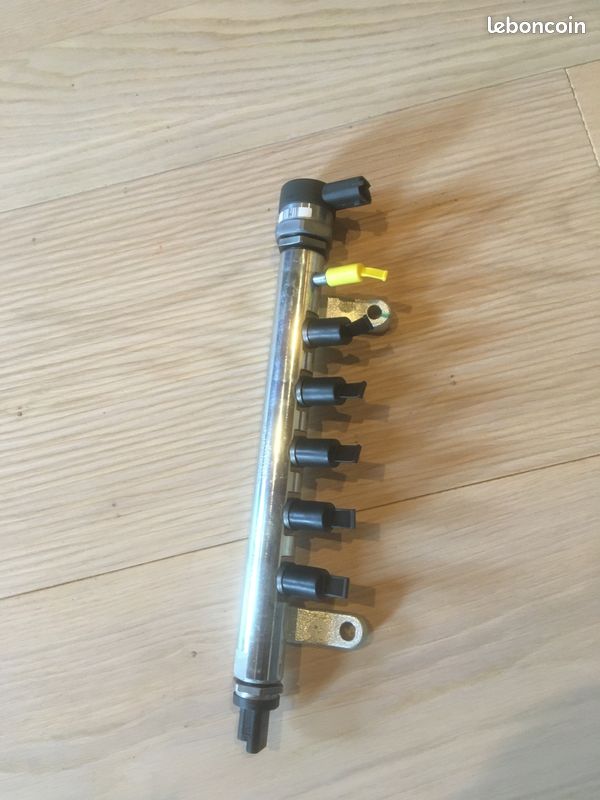 Rampe commune d'injection Common Rail 2.2hdi - Équipement auto