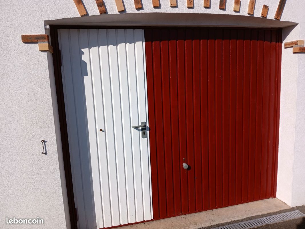 Porte de garage métal / basculante (avec portilon) - Bricolage