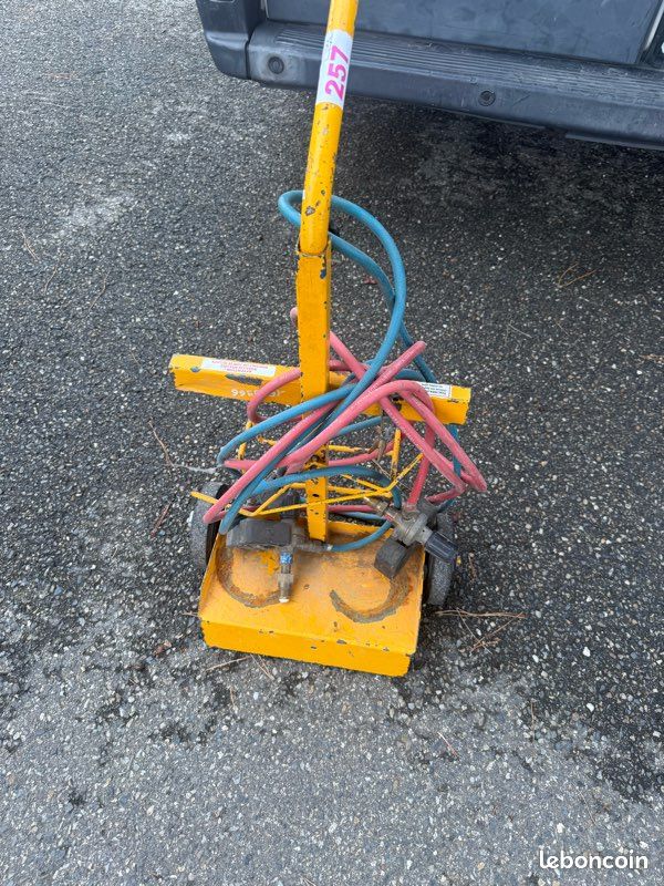 Chariot avec mano poste à souder novaflam - Équipements industriels