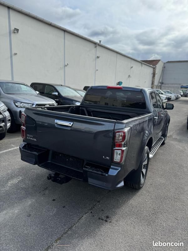 Isuzu D-max 1.9 TD 163 DOUBLE CABINE LS - Voitures